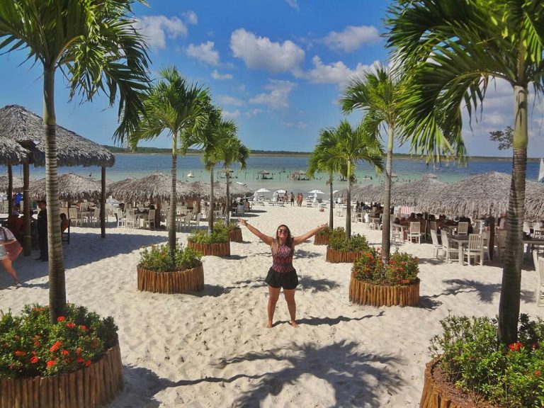 Alchymist Beach Club – O melhor jeito de conhecer a Lagoa do Paraíso ...