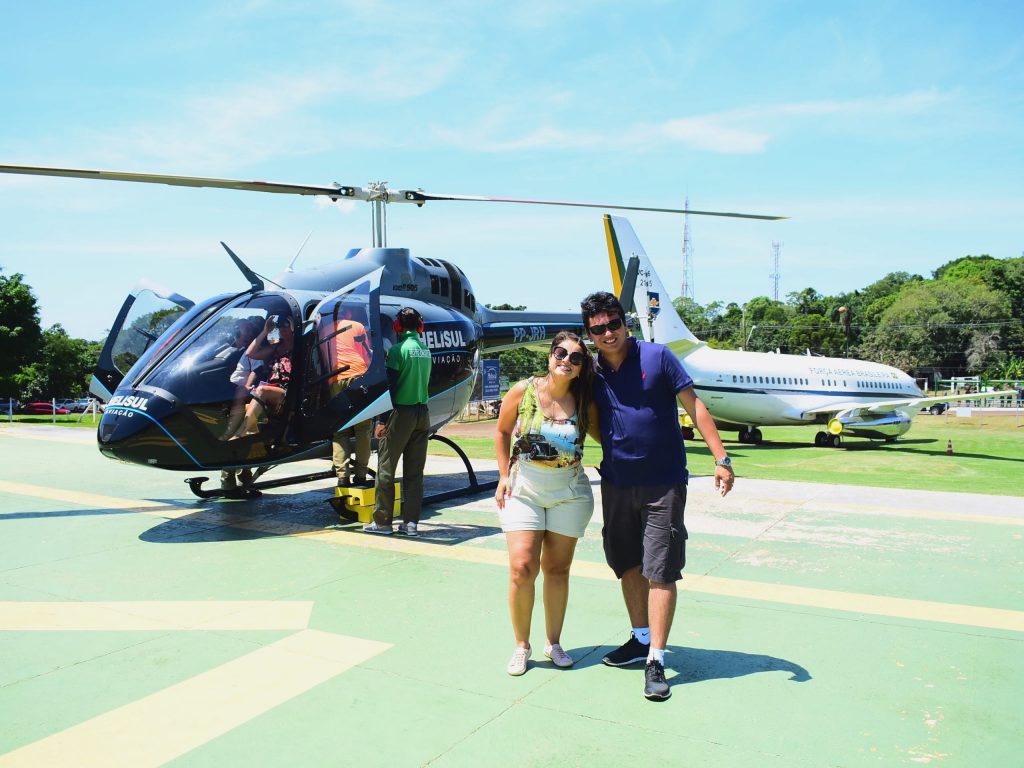 Passeio de helicóptero em Foz do Iguaçu - Vivi na Viagem
